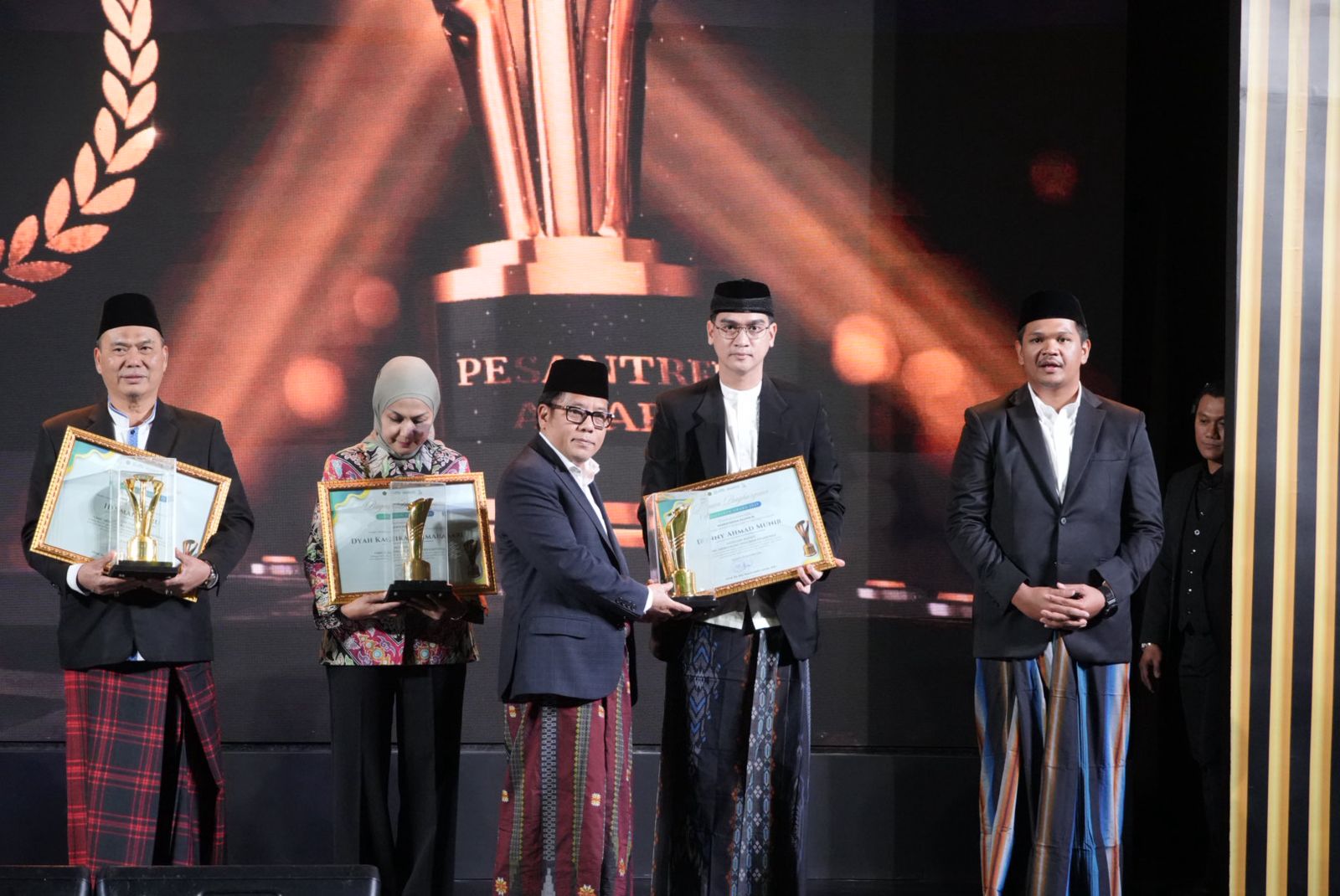 %title% | %sitename%