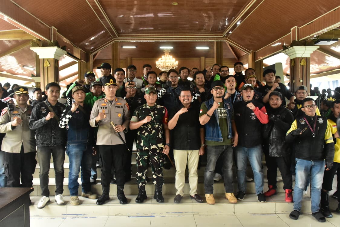 %title% | %sitename%