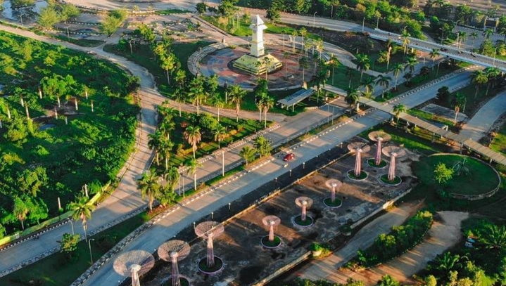 Destinasi Wisata Menarik di Kalimantan Timur: Taman Kota Raja Tenggarong