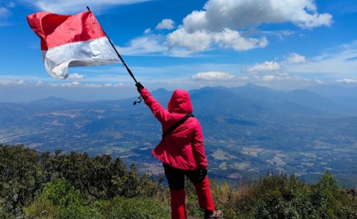 Menjelajahi Keindahan Alam Gunung Tampomas: Destinasi Wisata Menarik di ...