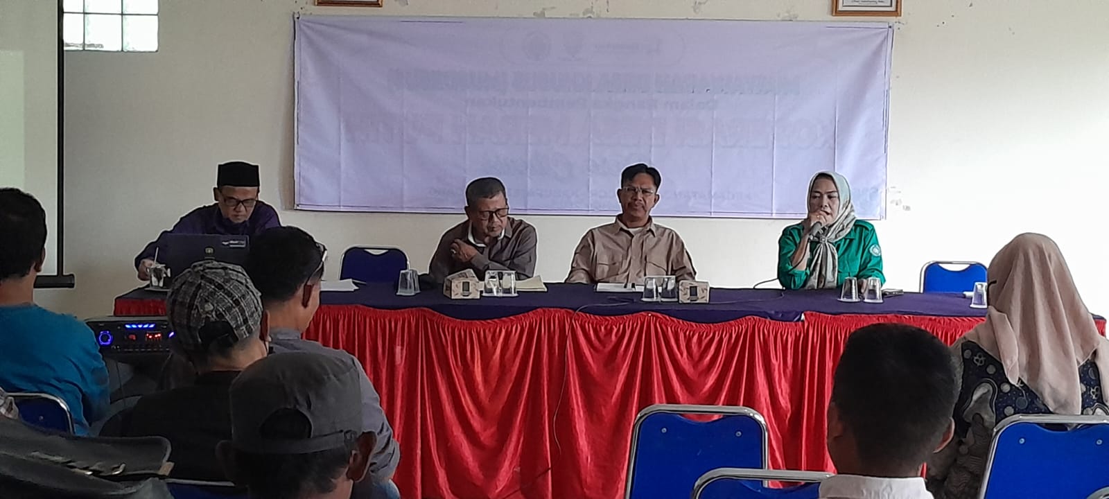 Cegah Bank Emok, Pemdes Cibeusi Resmi Bentuk Kepengurusan Koperasi ...