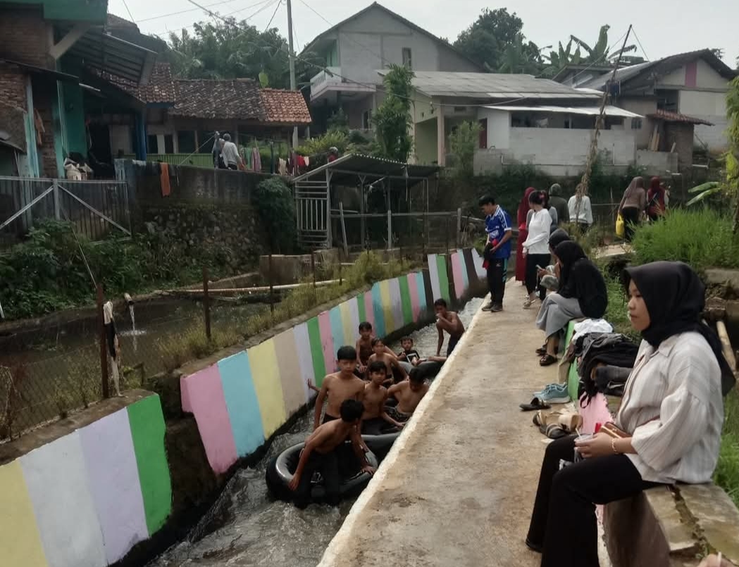 Akses Menuju Wisata Sungai Viral di Bendungan Cimanggung Sumedang - Sumber : inisumedang.com ...