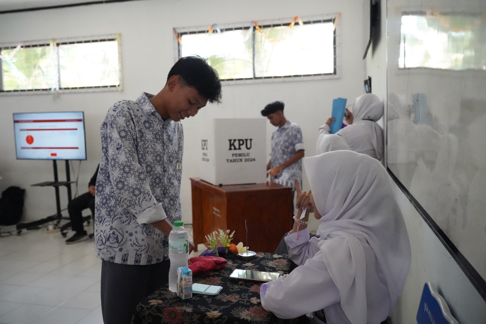 SMA Plus Guna Cipta Gelar Pemilihan Ketua OSIS Lewat E-Voting, KPU ...